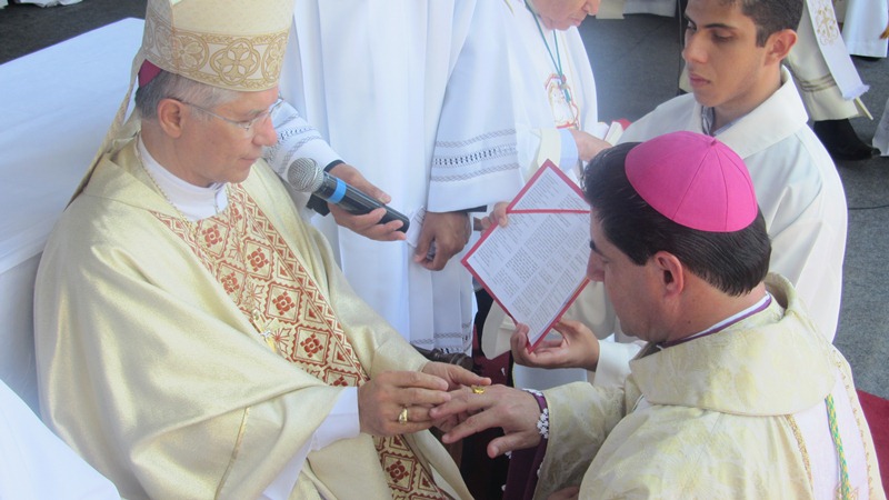 Sagrados os bispos de Jequié e de Araçuaí | Direto da Sacristia